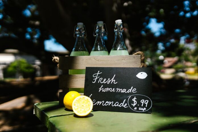 Kids ROBBED At Gunpoint Running Lemonade Stand | Current Headlines