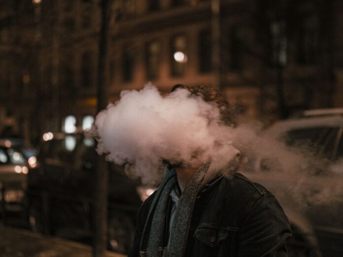 Vape Battery EXPLODES In Man’s Pocket Burns Skin Off | Current Headlines